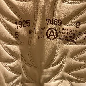 Acme Boot Co Inc | Shoes | Vintage Cowboy Boots Natural Tan Leather ...